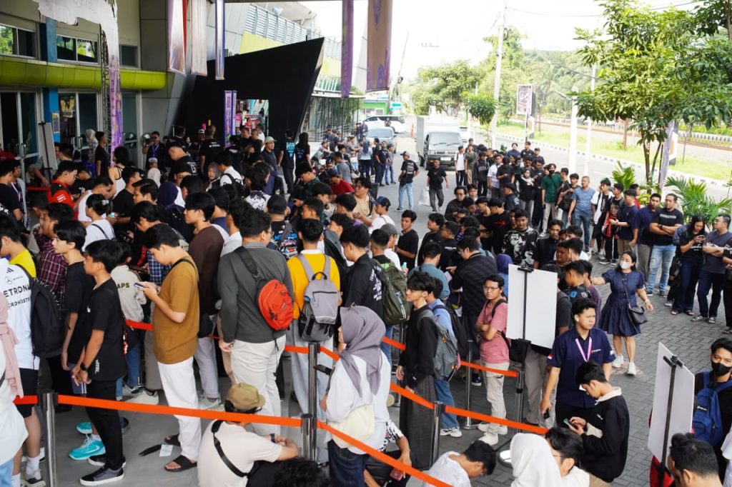 IMX 2026 Series: Surabaya Car Meet Up Resmi Dibuka, Antrean Membeludak ...